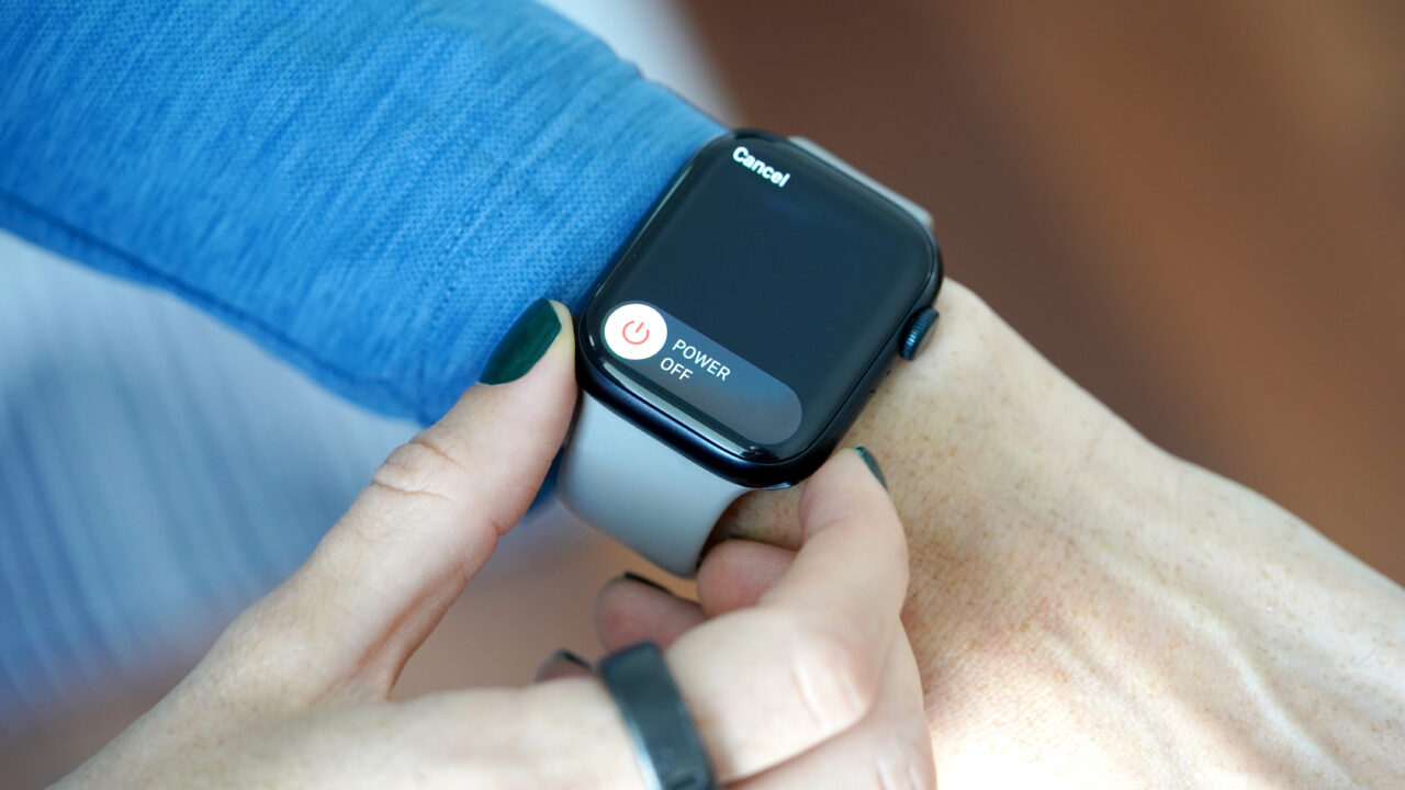 Apple Watch won't swipe up or down? Here's how to fix it