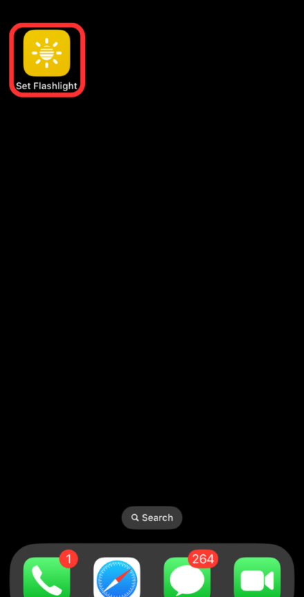 How to turn the flashlight on and off on the iPhone 13 - Android Authority