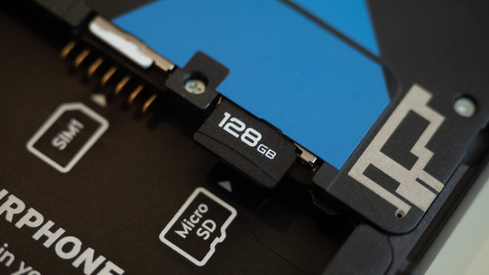 Using microSD cards on Android: More storage for apps, games, media