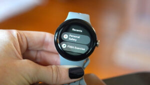 Buying a Pixel Watch 2? Get the LTE version if you care about safety