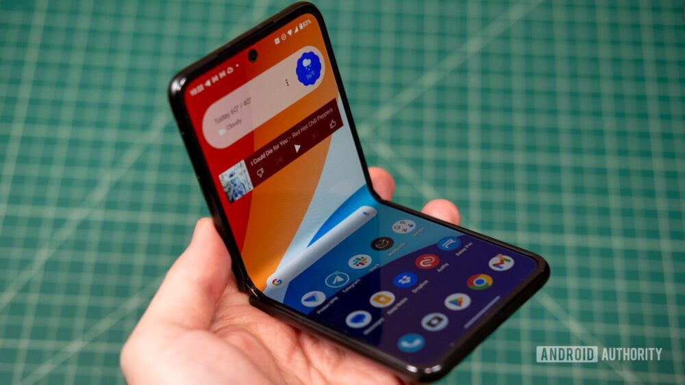 Motorola Razr (2023) review: Making foldables mainstream