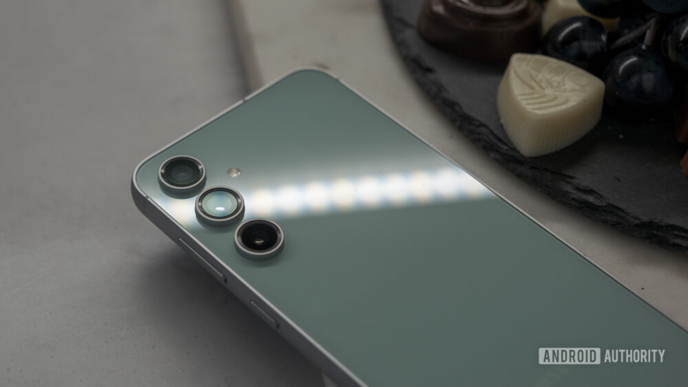Samsung Galaxy S21 FE vs Galaxy S23 FE: Should you upgrade?