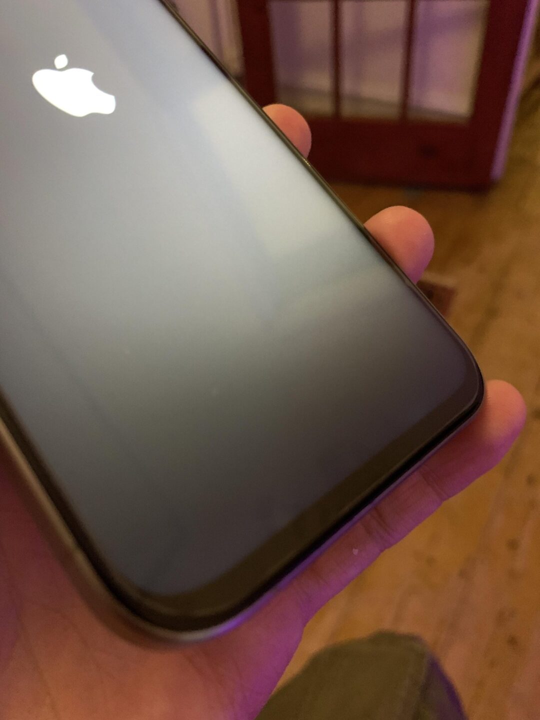 Someone ordered an iPhone 15 Pro Max from Apple and got an Android ...