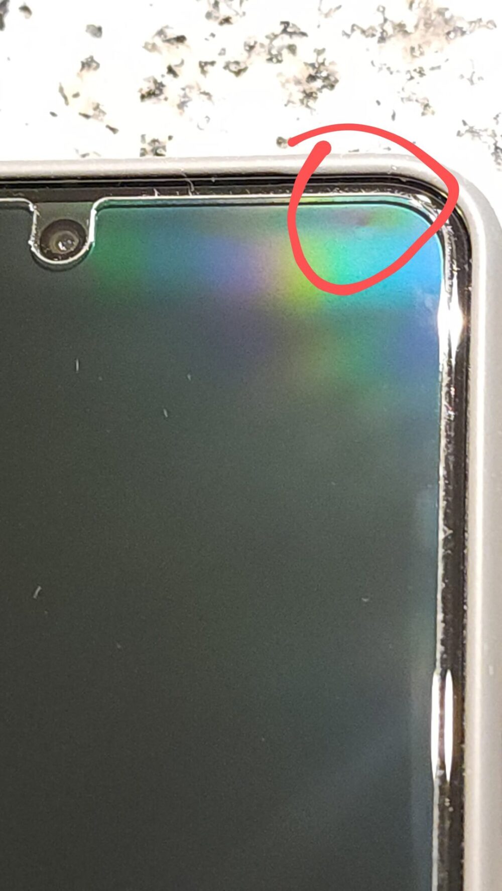 Pixel 8 users are reporting 'bumps' and 'ripples' forming on the display