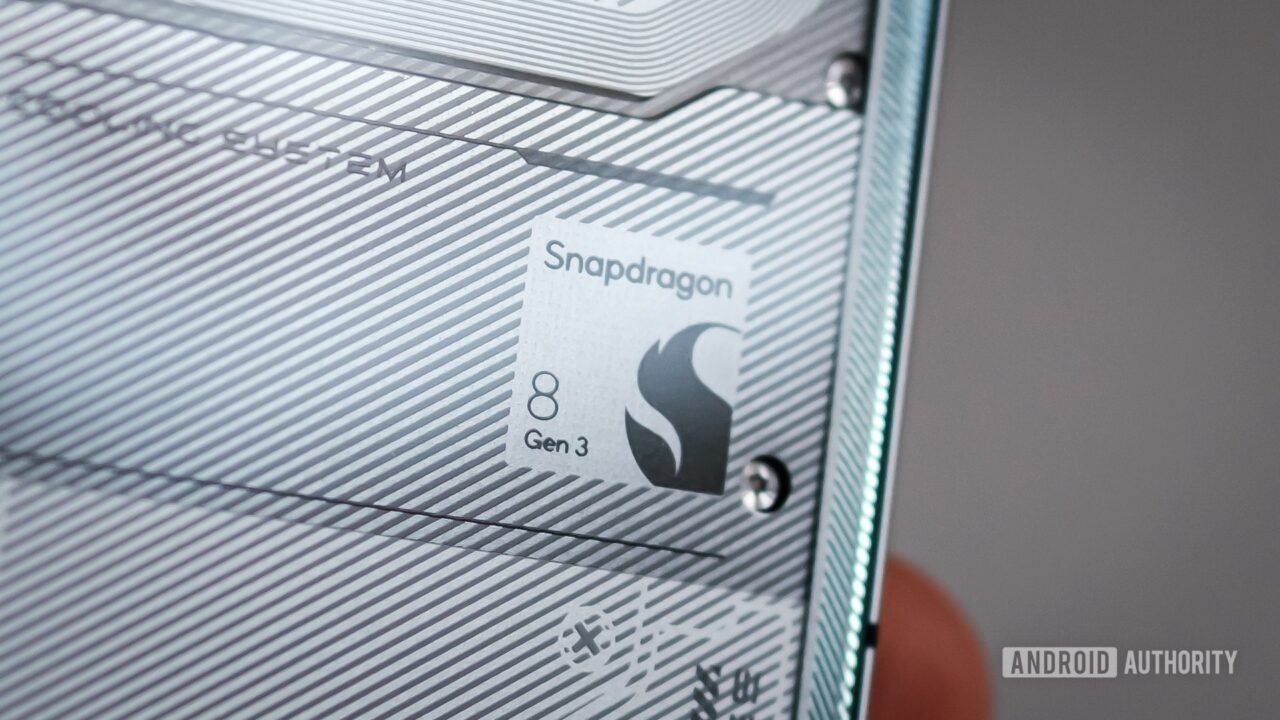 Snapdragon 8 Gen 3 vs Snapdragon 8 Gen 2: Specs, performance, price