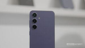 Samsung Galaxy S24 vs Galaxy S24 Plus: What's the difference?