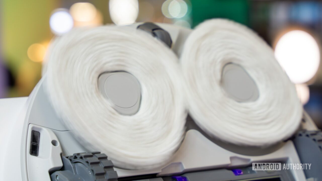 Narwal Freo X Ultra review: Powerful and reliable floor cleaning ...