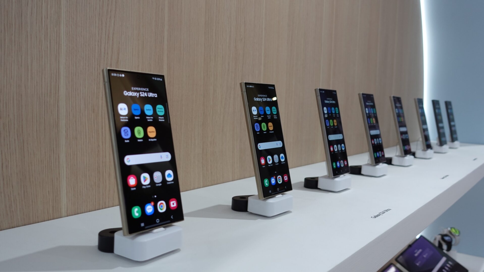 Samsung One UI 7 release date: When is it launching? - Android Authority