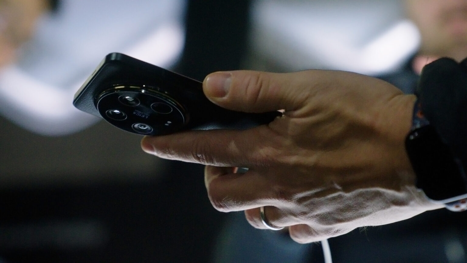 12 common phone scams and how to avoid them - Android Authority