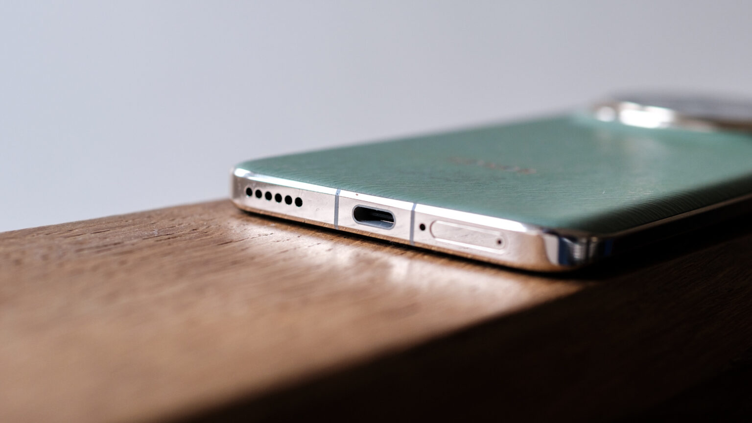 HONOR Magic 6 Pro review: Should you buy it? - Android Authority