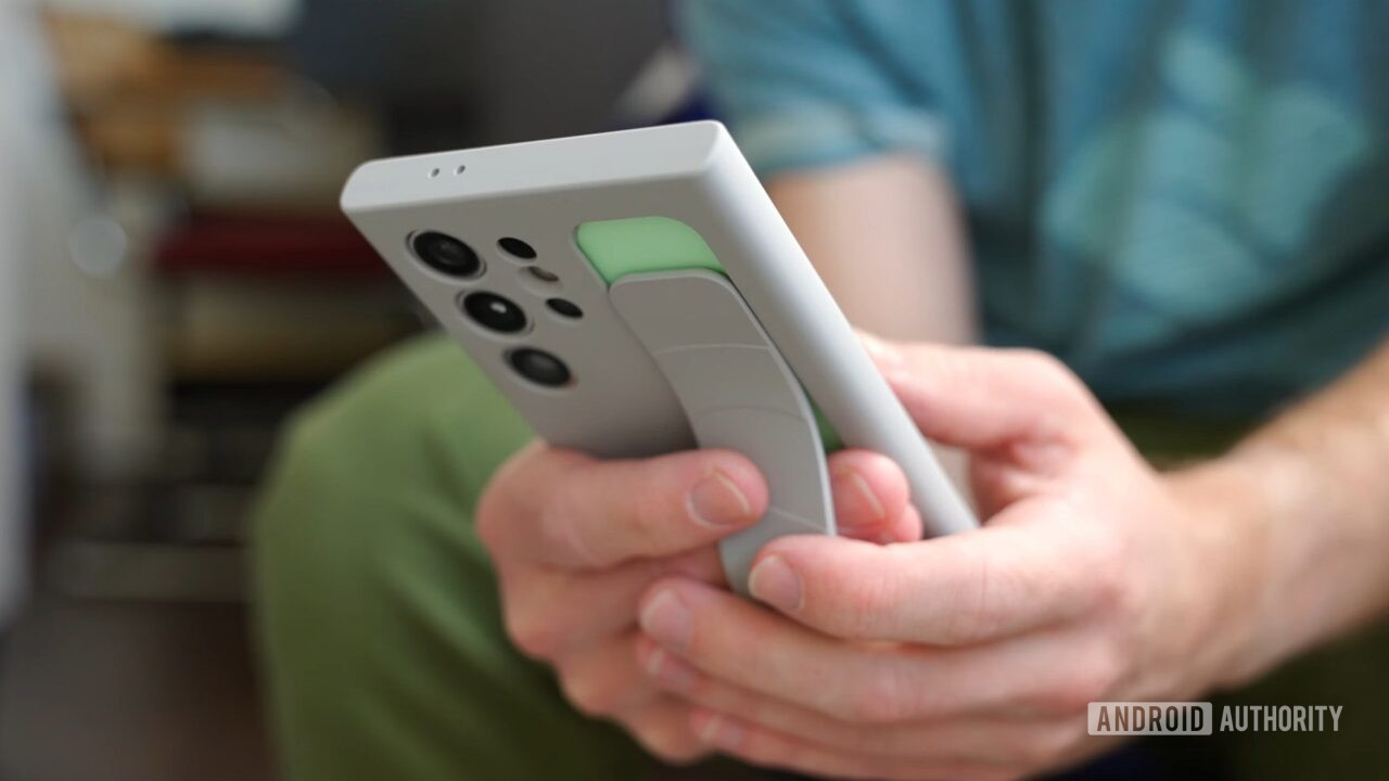 Samsung Galaxy S24 Ultra Standing Grip Case review: Get a grip