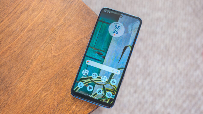 Motorola Moto G Play (2024) review: Should you buy it? - Android Authority