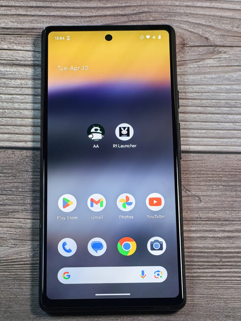 Rabbit R1, a thing that should just be an app, actually is just an ...