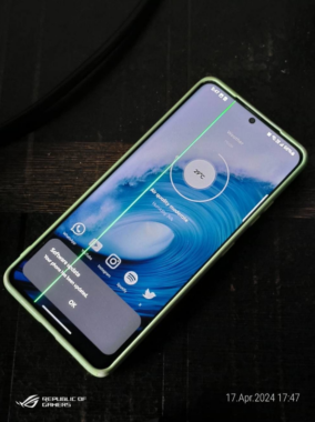 Report: Samsung phones are developing a green line issue after software ...