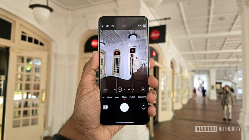 Let's rank all the Android phone camera apps from worst to best