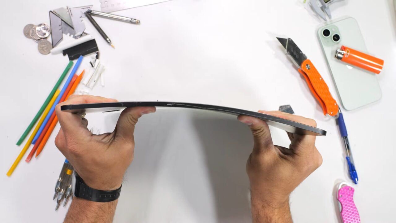 The super-thin iPad Pro M4 doesn't snap in half...easily - Android ...