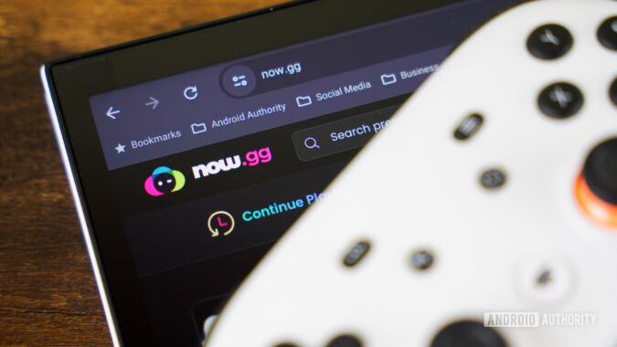 How to play Roblox on now.gg - Android Authority