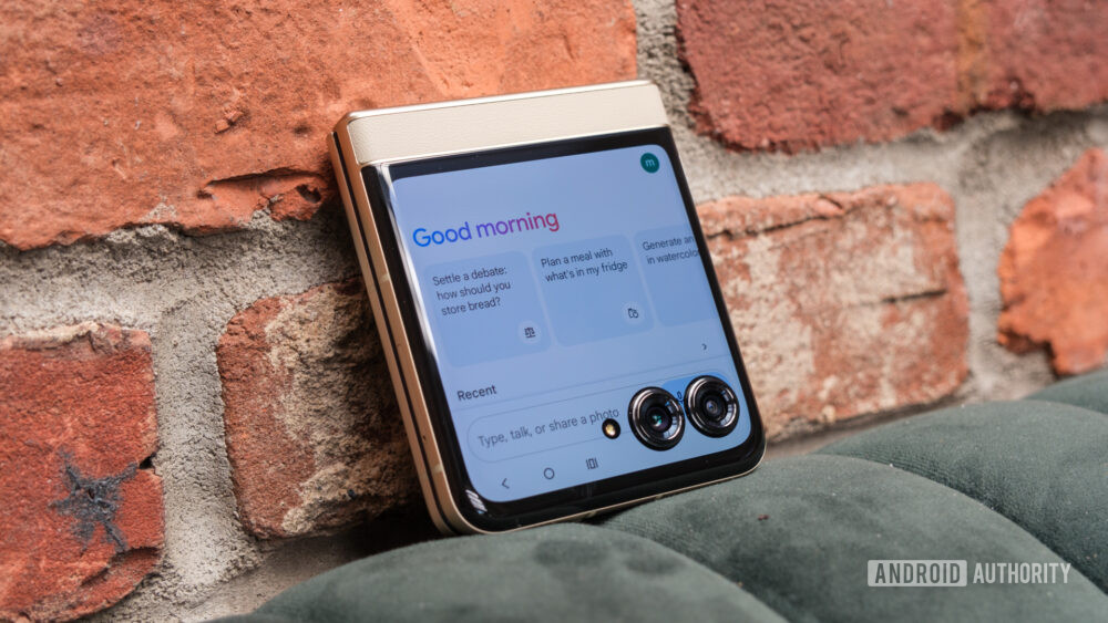 Motorola Razr and Razr Plus (2024) hands-on review - Android Authority