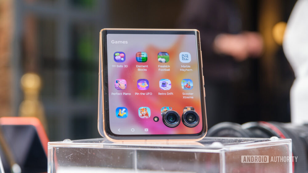 Motorola Razr and Razr Plus (2024) hands-on review - Android Authority