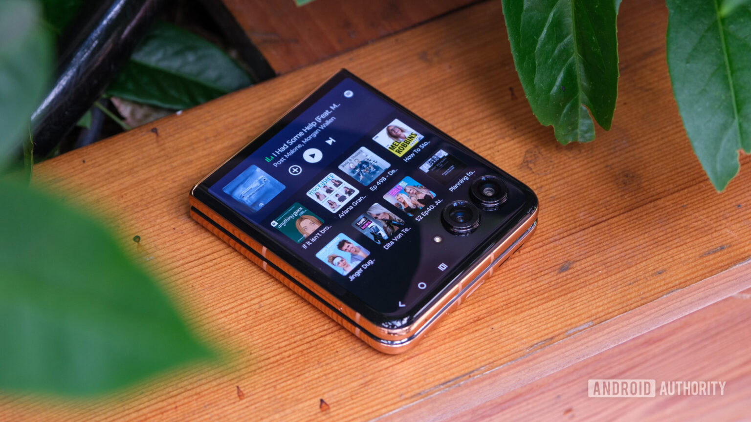 Motorola's hottest phones are on sale right now - Android Authority