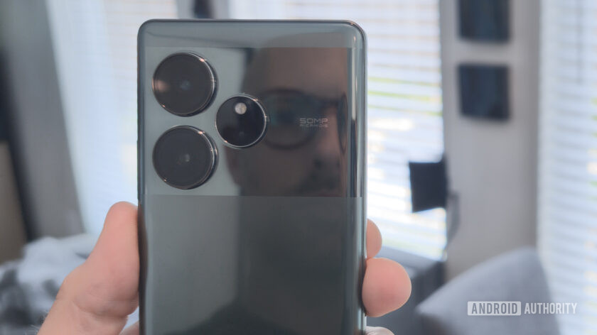 realme GT 6 hands-on review: Pretty phone that cuts the right corners