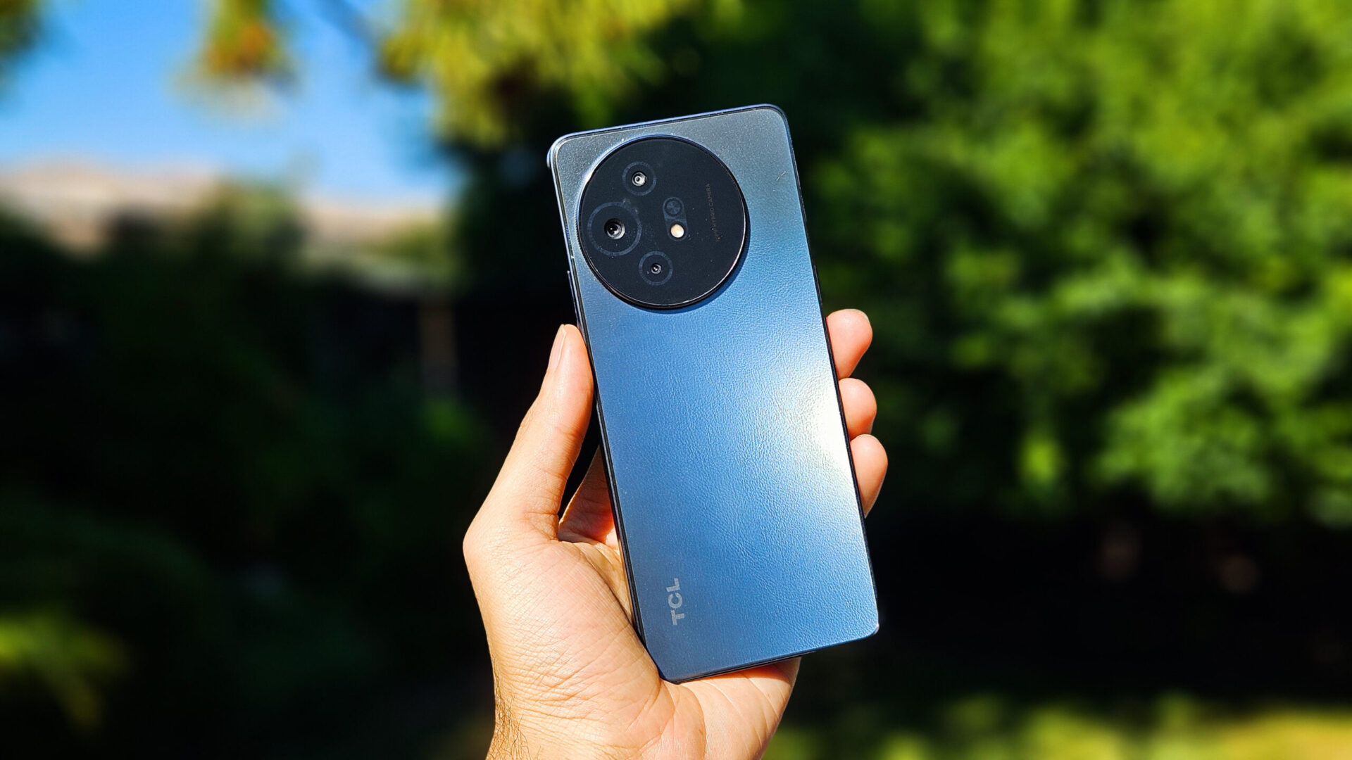 TCL 50 XL 5G review: Is this cheap Metro by T-Mobile phone worth it?