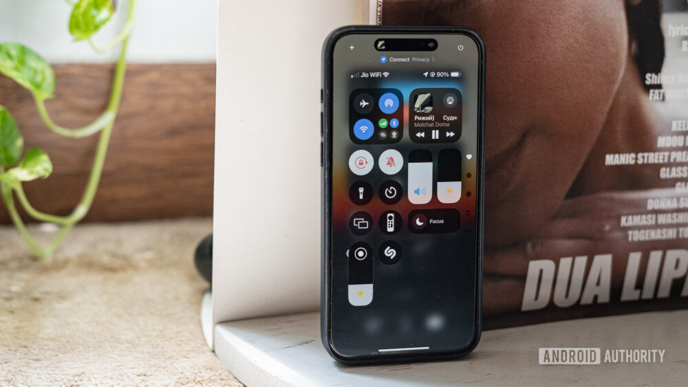 iOS 18 rolling out with Home Screen upgrades, RCS support, more