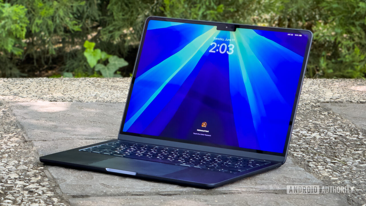 How long does a MacBook battery last? - Android Authority