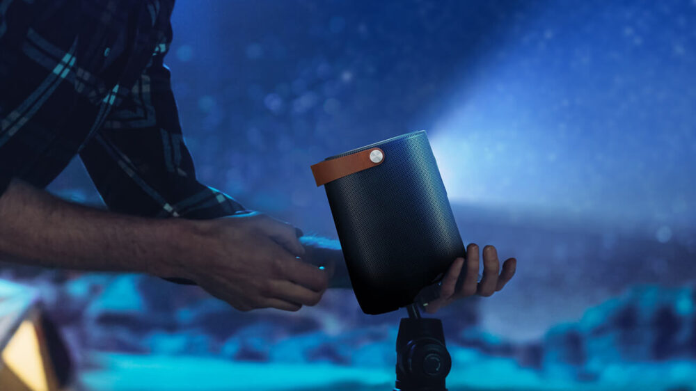 ASUS ZenBeam L2 projector: fun, portable, smart, and $99 off!