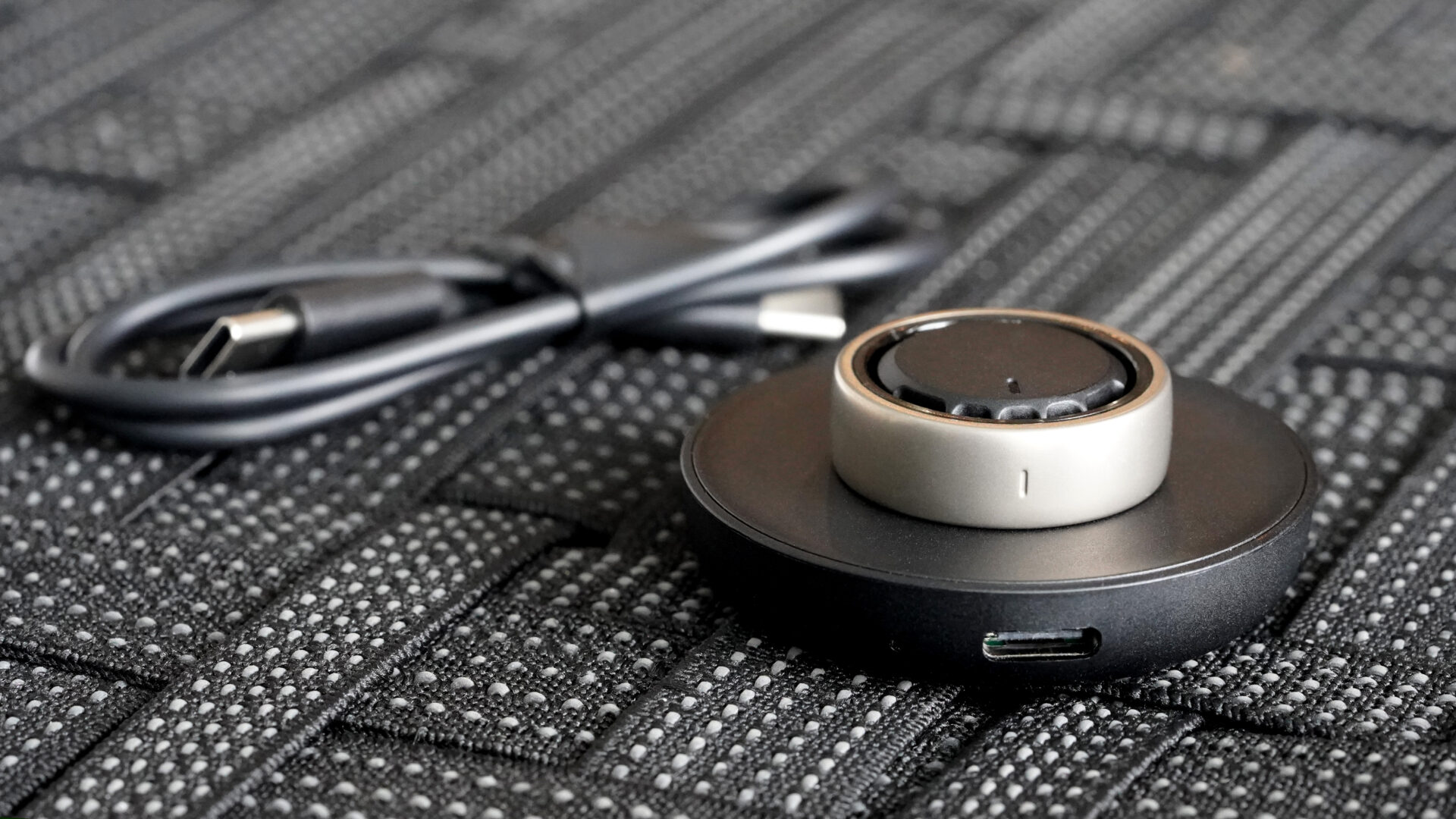 This smart ring is now half the price of Galaxy Ring and subscription ...