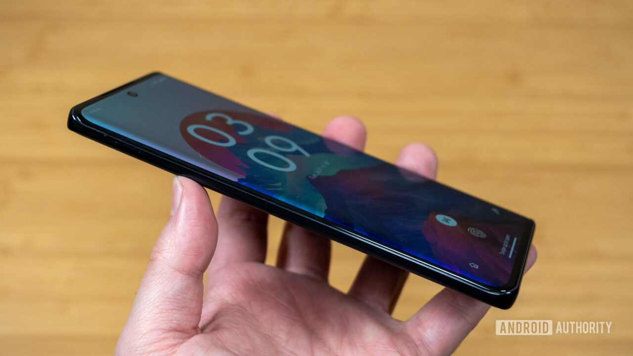 Motorola Edge (2024) review: A good phone with a Pixel 8a problem