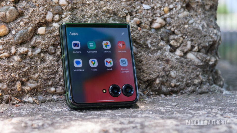 Motorola's Prime Day discounts include its best foldable phone ...