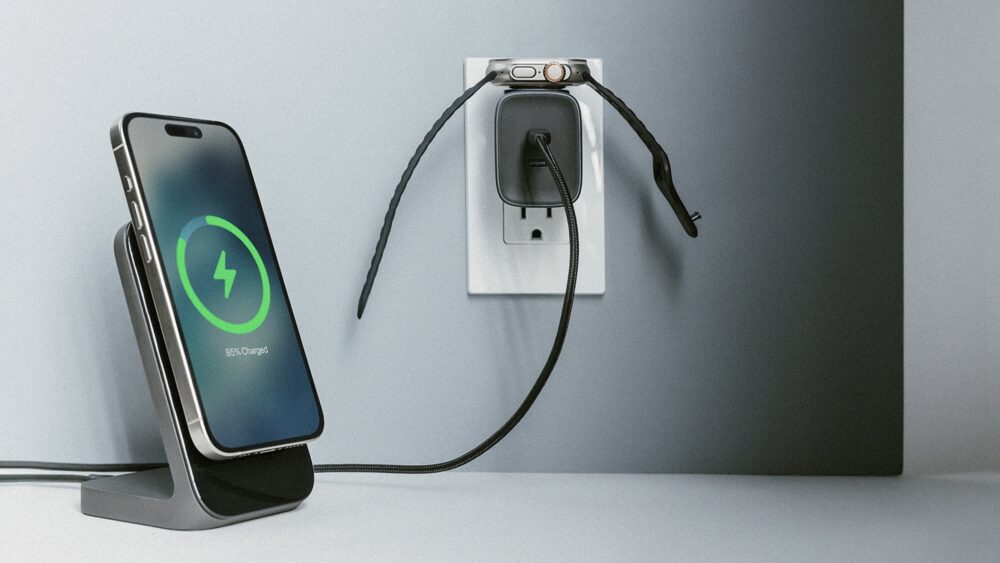 This Nomad charging brick cleverly integrates an Apple Watch puck ...