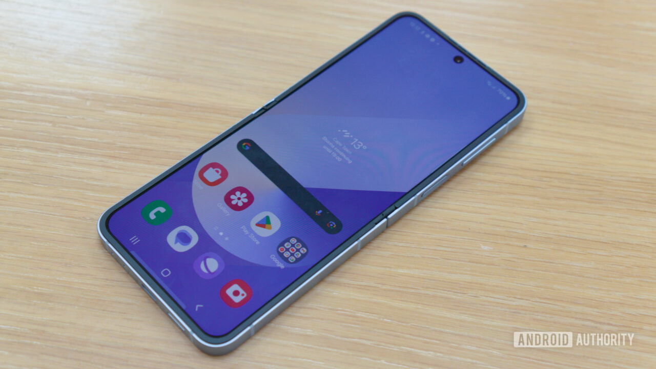 Samsung Galaxy Z Flip 6 is here: Price, specs, features, all you need ...