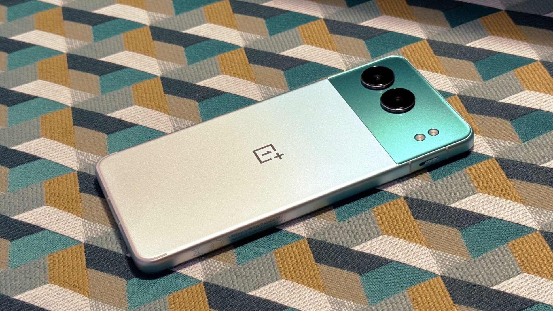 The new OnePlus AI features leave most users frustrated - Android Authority