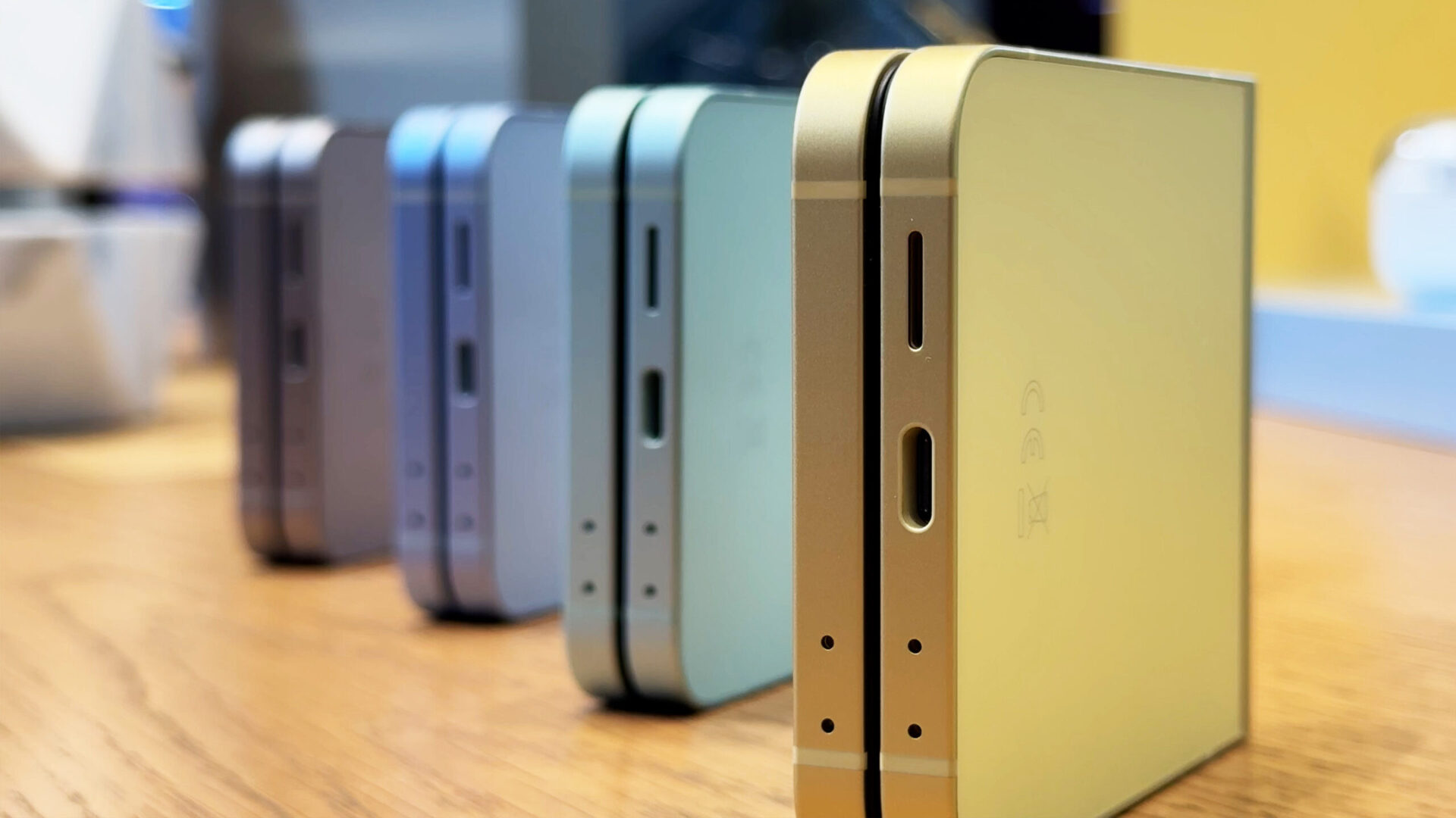 Smartphone color poll: How much does choice matter to you? - Android Authority