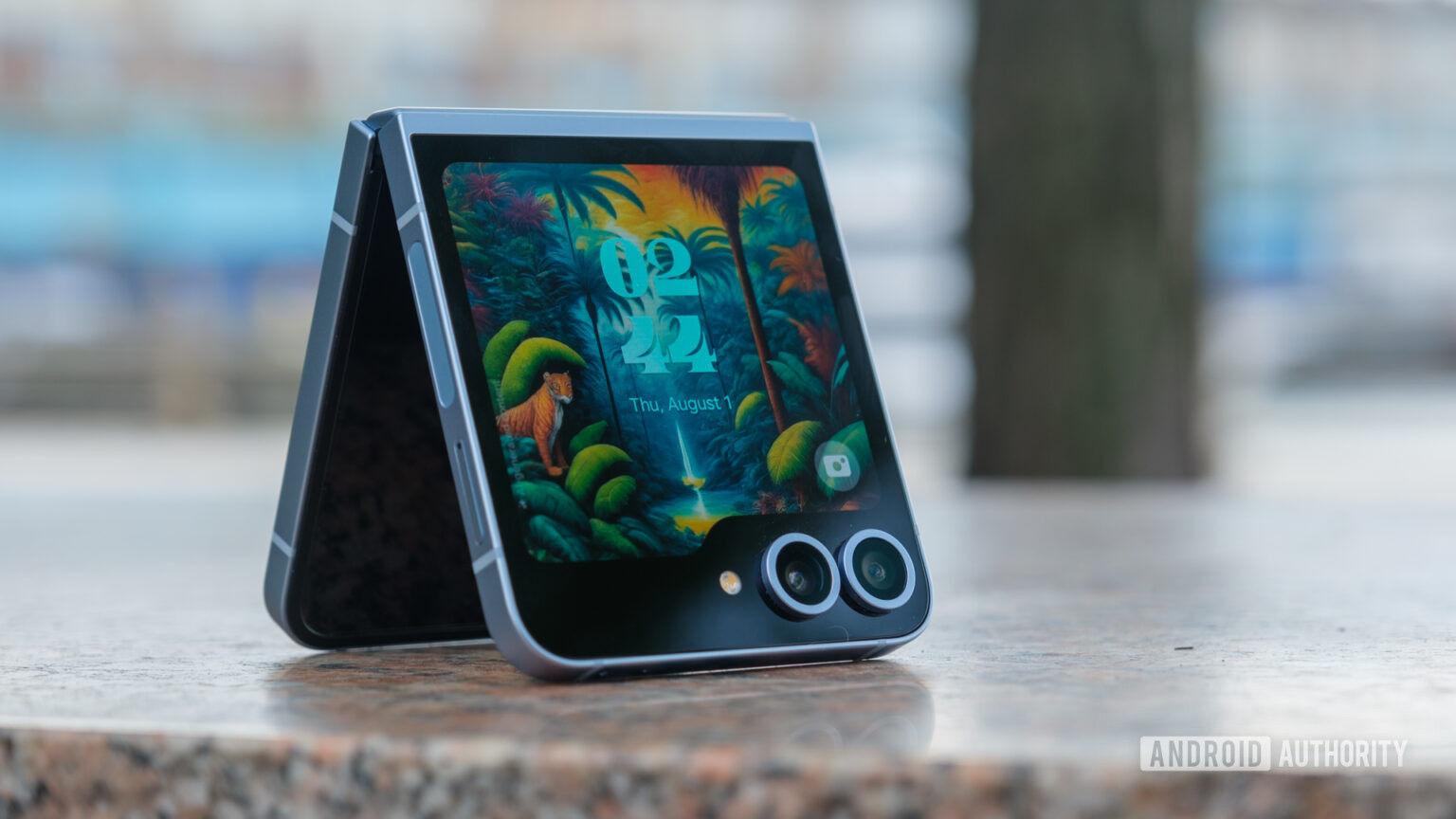 Samsung Galaxy Z Flip 7 and Flip FE could come with Exynos