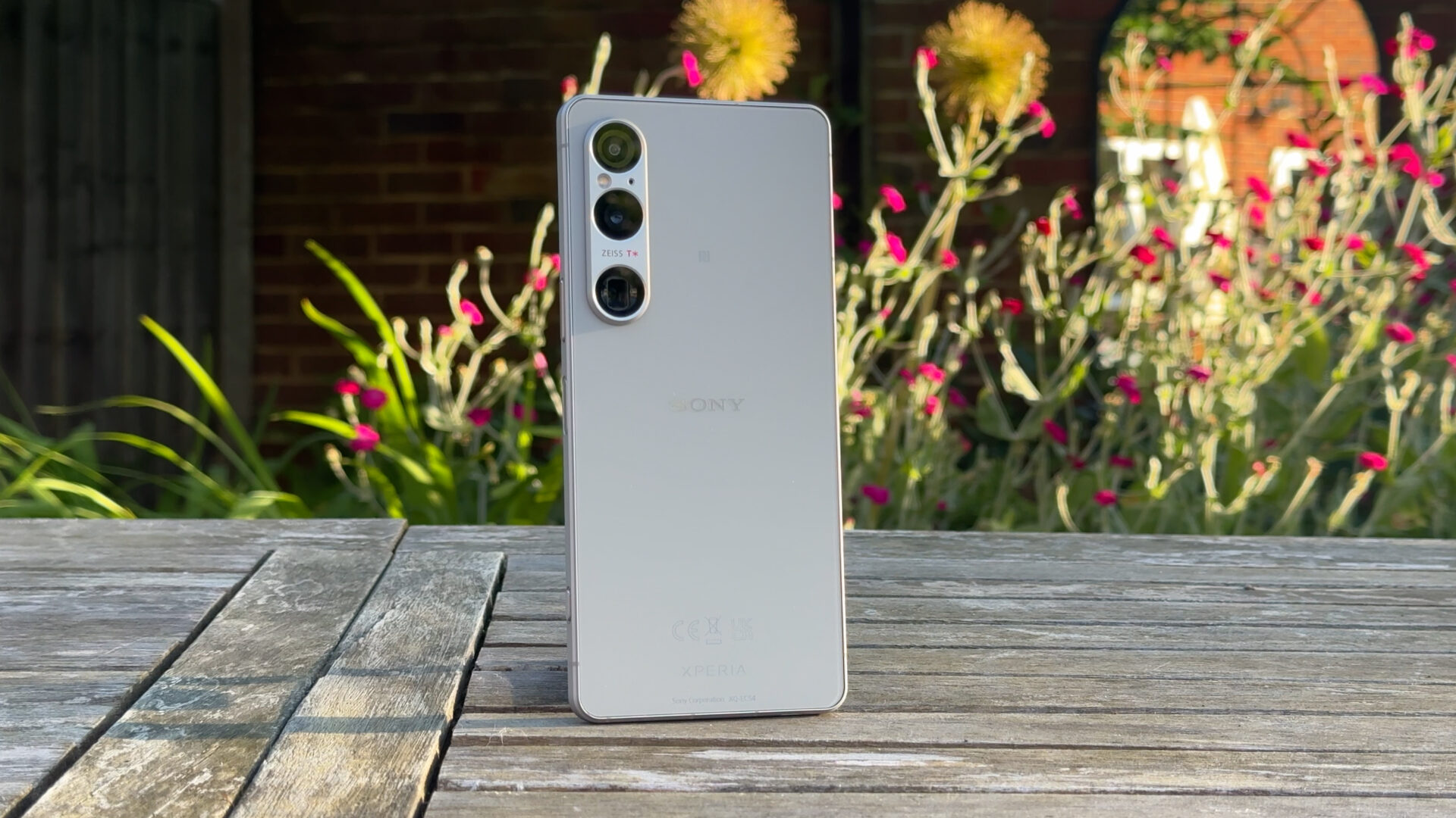 Is the Xperia line dead? Sony clarifies the future of its smartphones ...