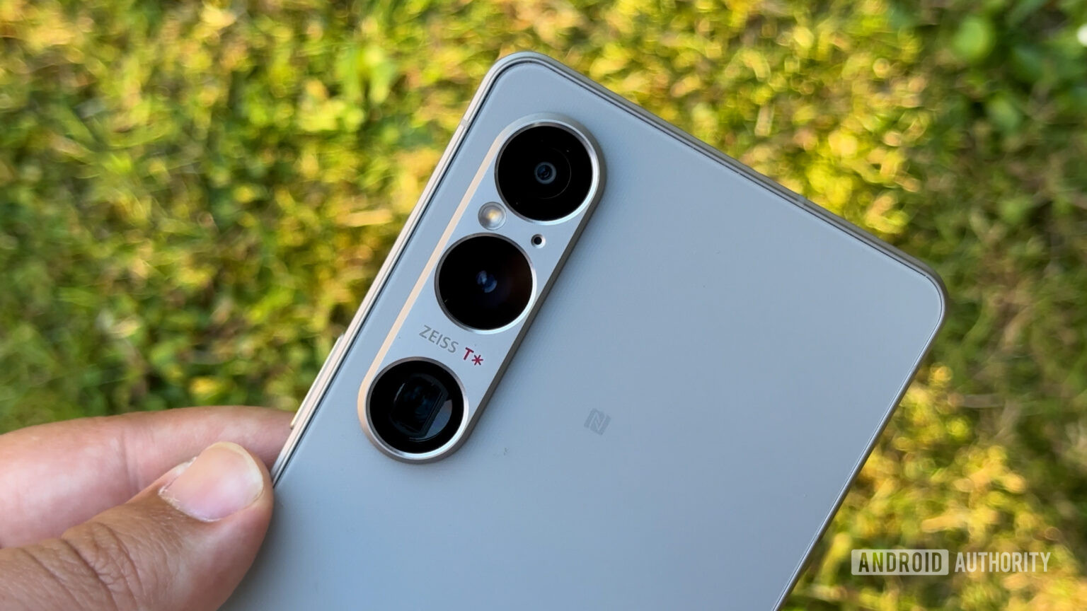 Sony Xperia 1 IV gets Android 15 update - Android Authority