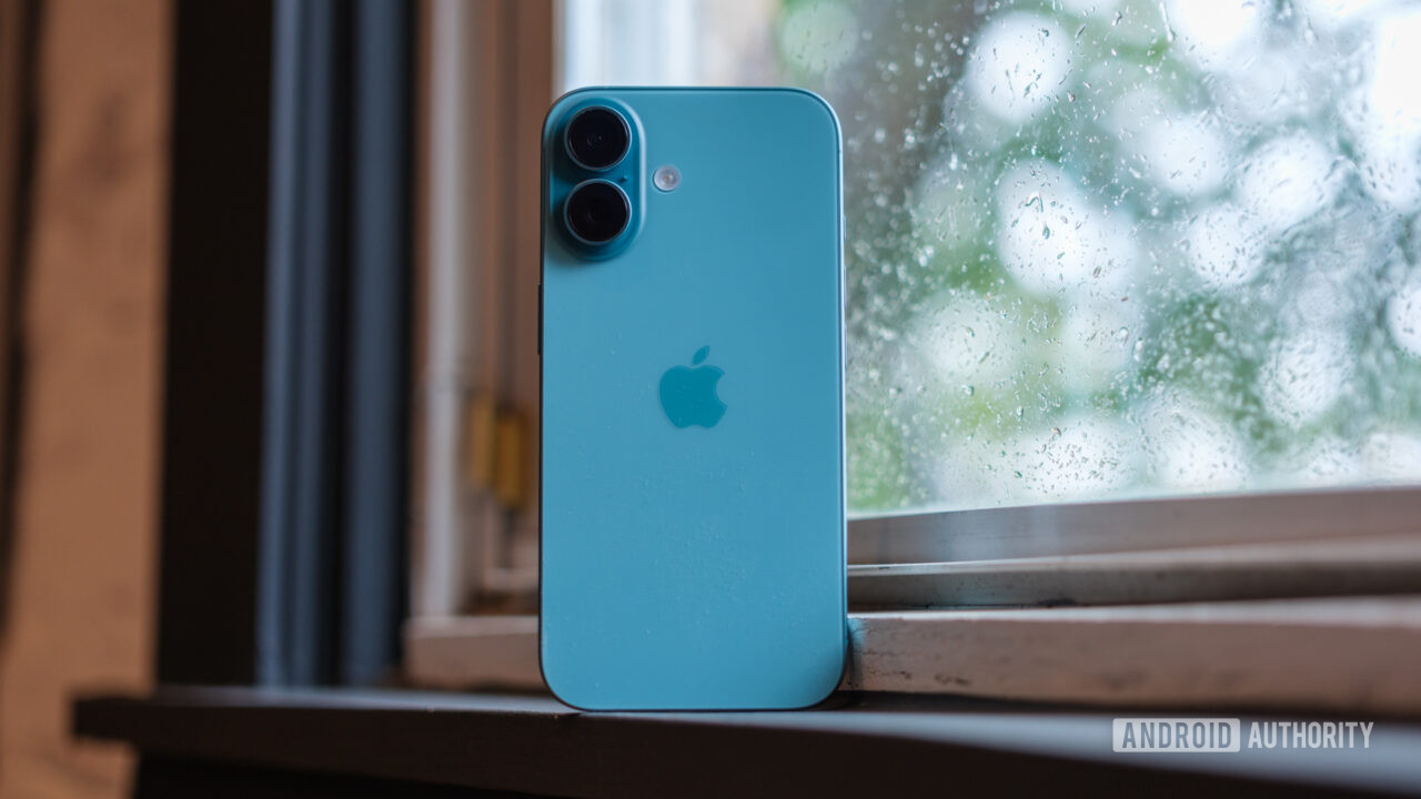 Does the Apple iPhone 16 have eSIM and dual-SIM capabilities? - Android ...