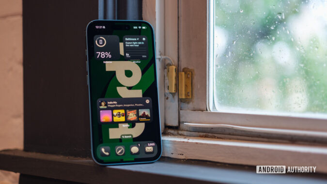 Has iOS finally caught up with Android in terms of customization ...