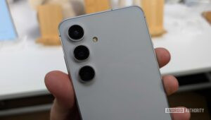 Samsung Galaxy S24 FE hands-on: Great, but is it a 'fan edition ...