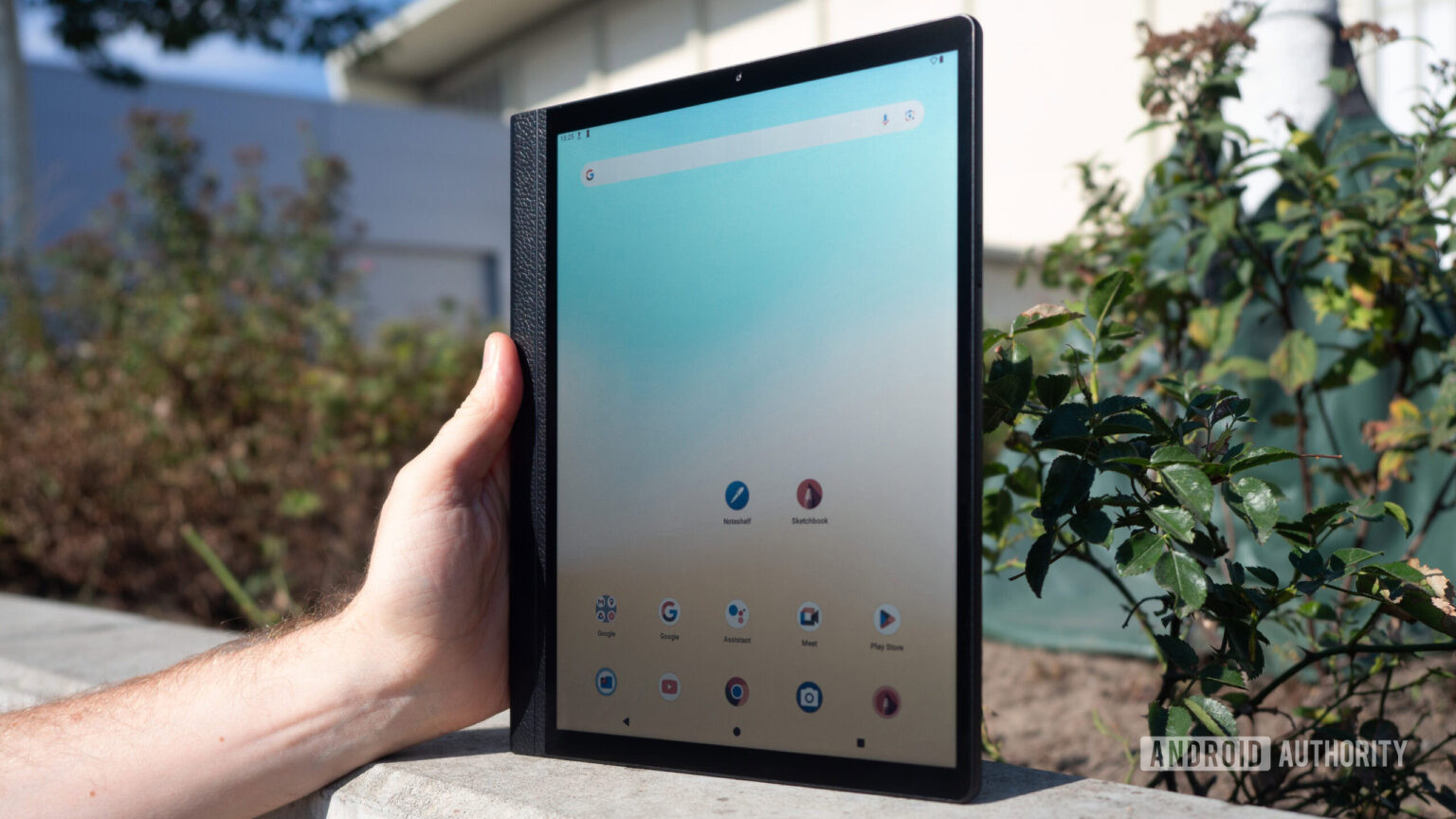 This Android tablet's unique display looks and feels like E-Ink but is an LCD panel