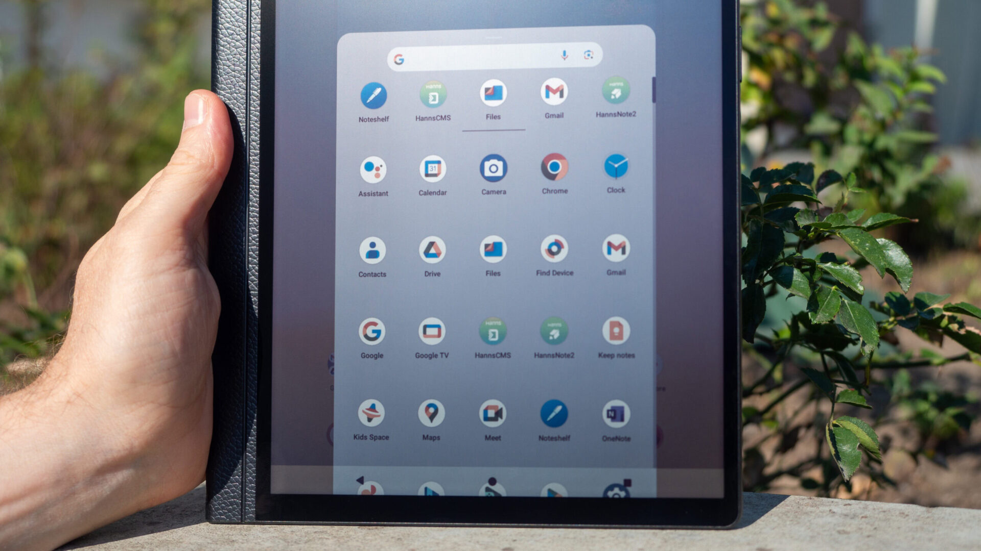 This Android tablet's unique display looks and feels like E-Ink but is an LCD panel