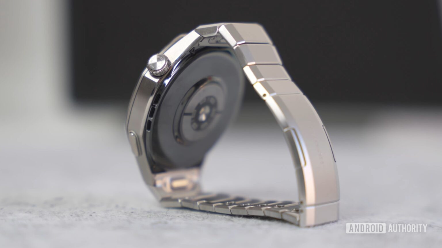 HUAWEI Watch GT 5 Pro review: Better than a Pixel Watch or Galaxy Watch?