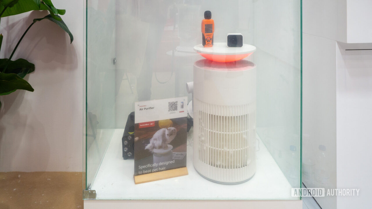 As an asthmatic person, I love seeing 'hidden' air purifiers in regular ...