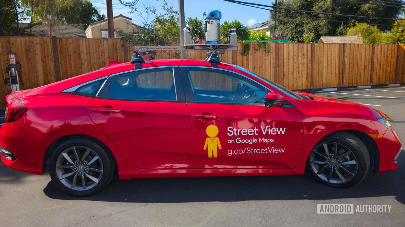 Google Street View captured this man naked at home, and now he’s $12,500 richer