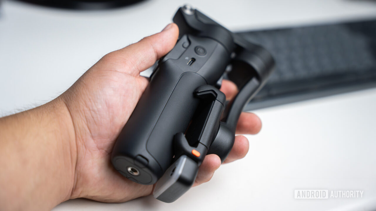 Hohem iSteady V3 smartphone gimbal review: Smart and portable