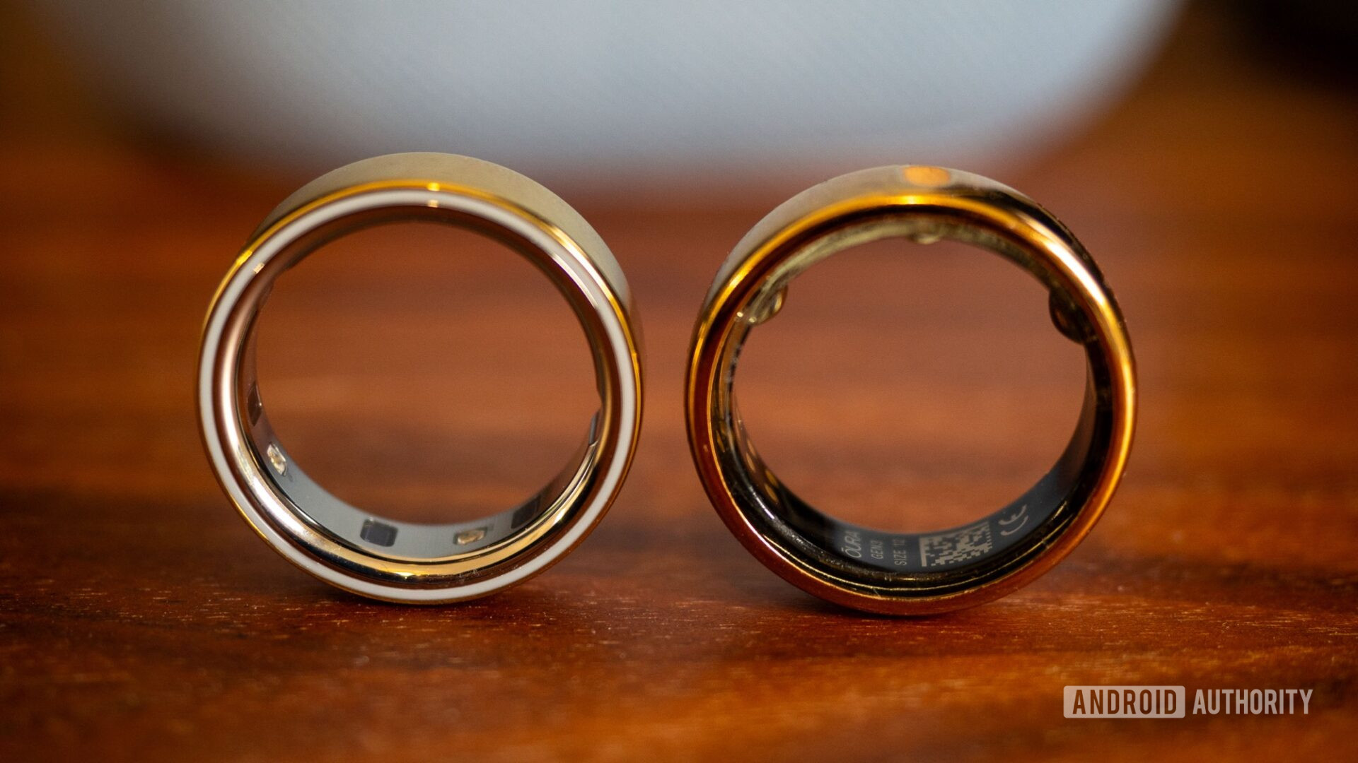 Oura Ring vs Fitbit: Choosing the right fitness tracking device