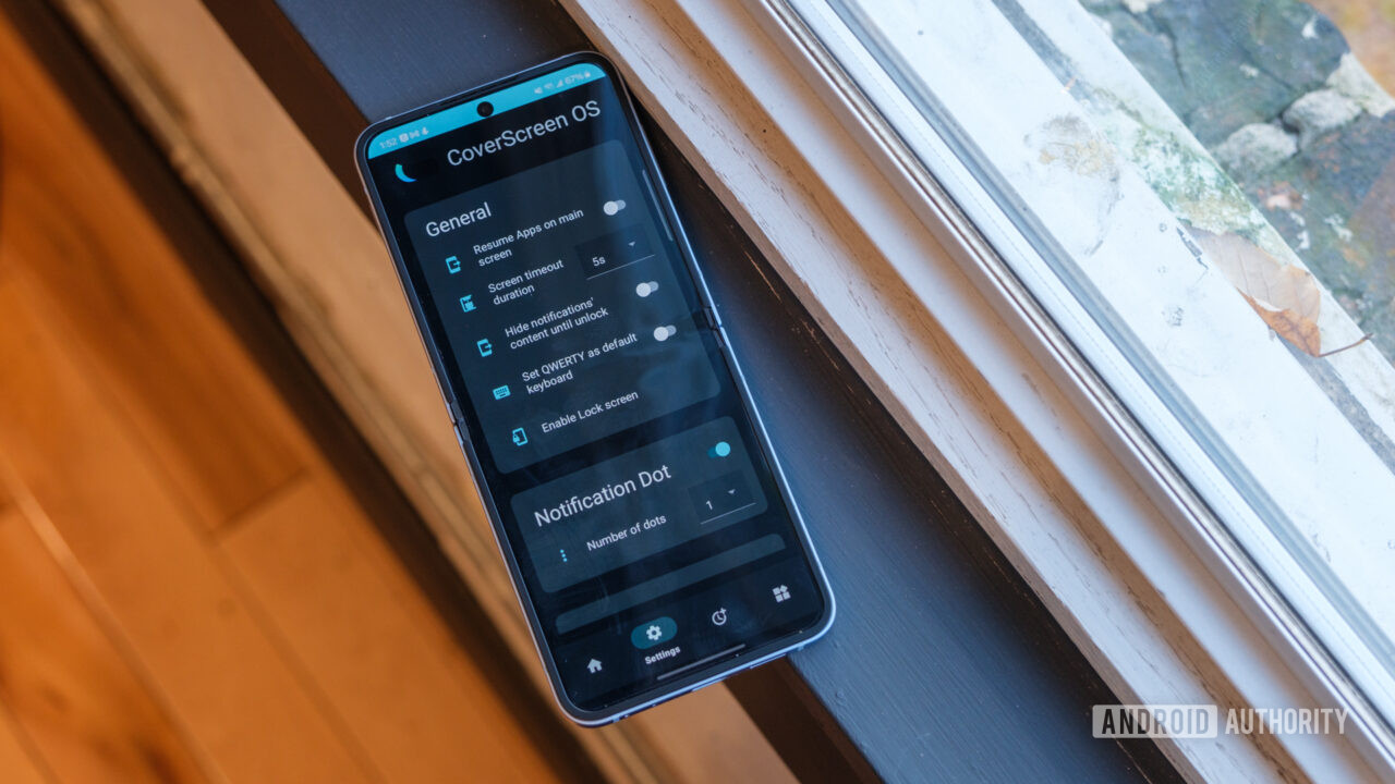 CoverScreen OS keeps doing for the Flip what Samsung should have done